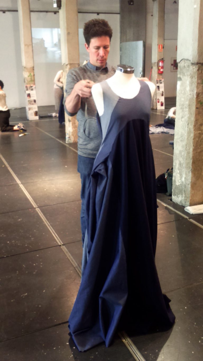 "SUBTRACTING CUTTING" por Julian Roberts - SHIT Magazine