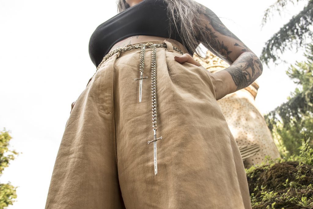 Nora Black crea su marca SICK CROW, inspirándose en la cultura Tattoo.