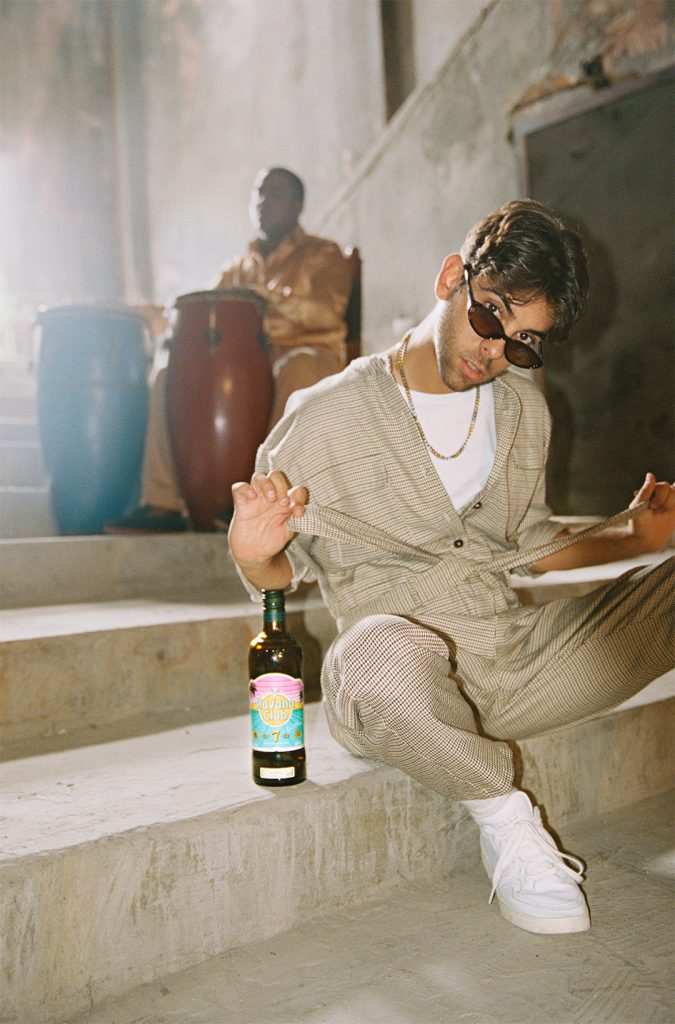 Don Patricio presenta 'En otra historia' de la mano de Havana Club