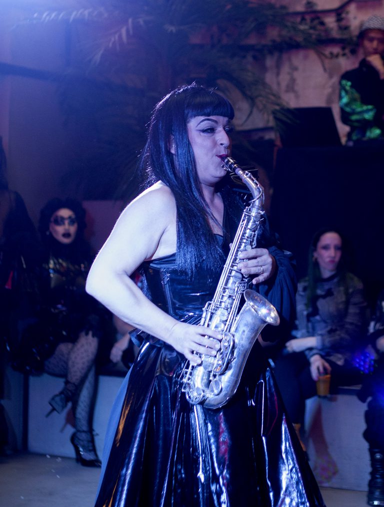 El UNIVERSO de David Moss está lleno de color - SHIT Magazine