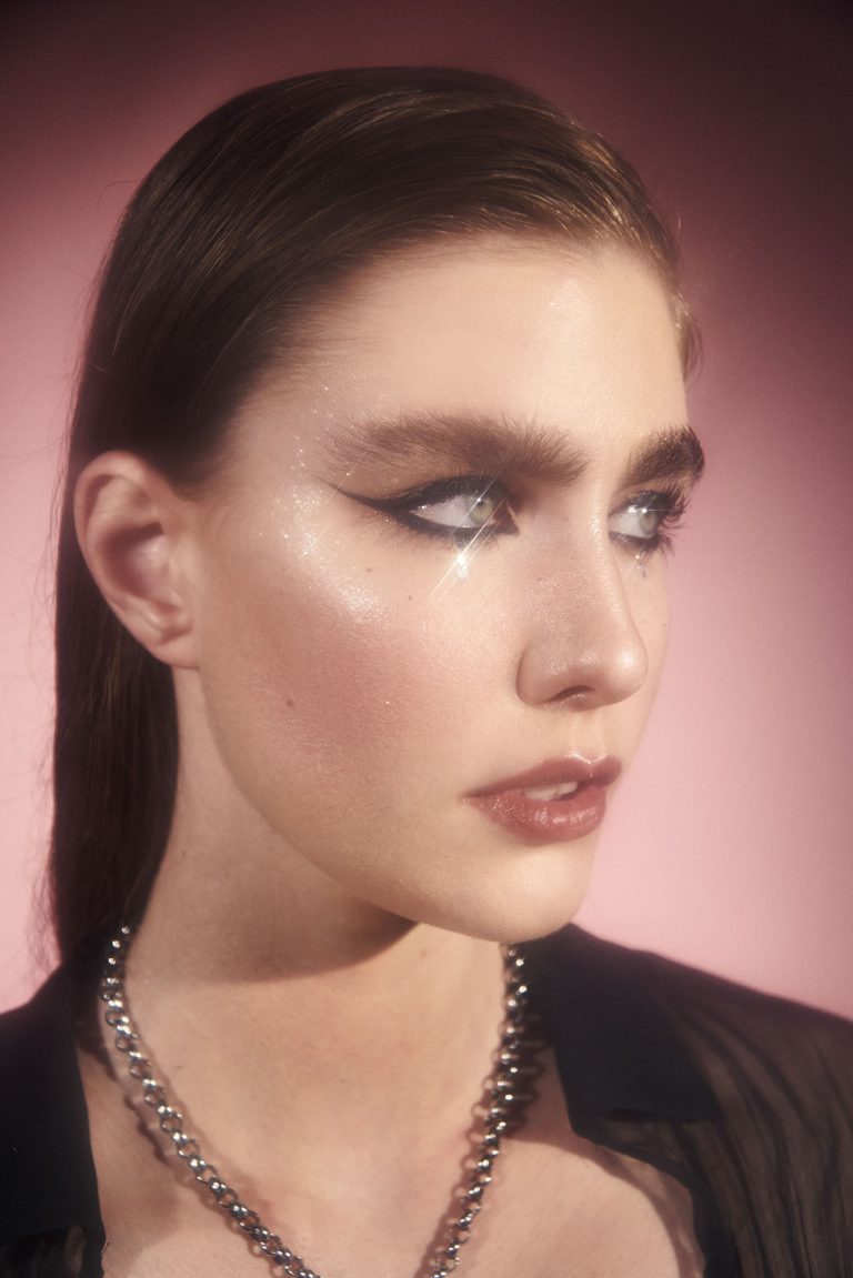 MANIFESTO. Art is a Manifesto - Editorial de Beauty por Pablo Pacheco