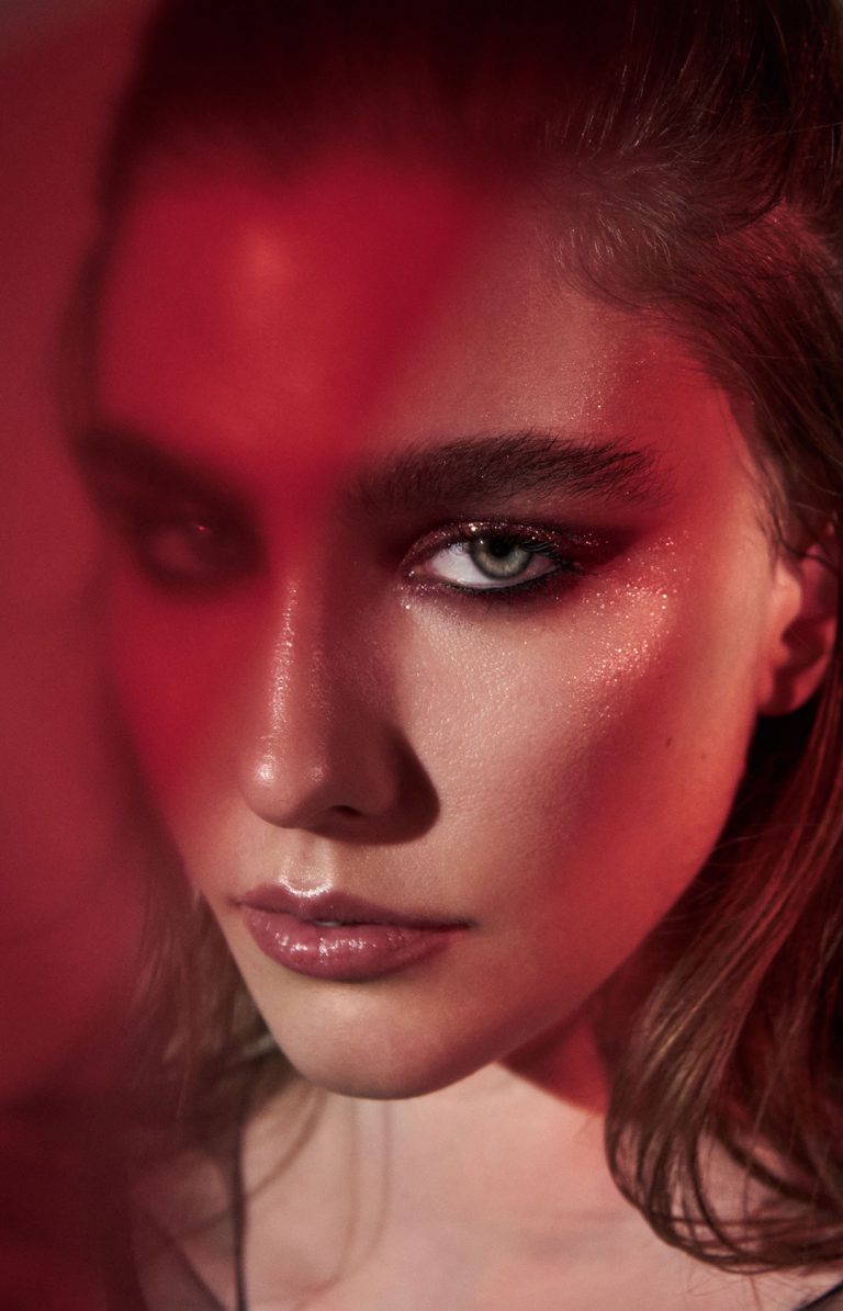 MANIFESTO. Art is a Manifesto - Editorial de Beauty por Pablo Pacheco